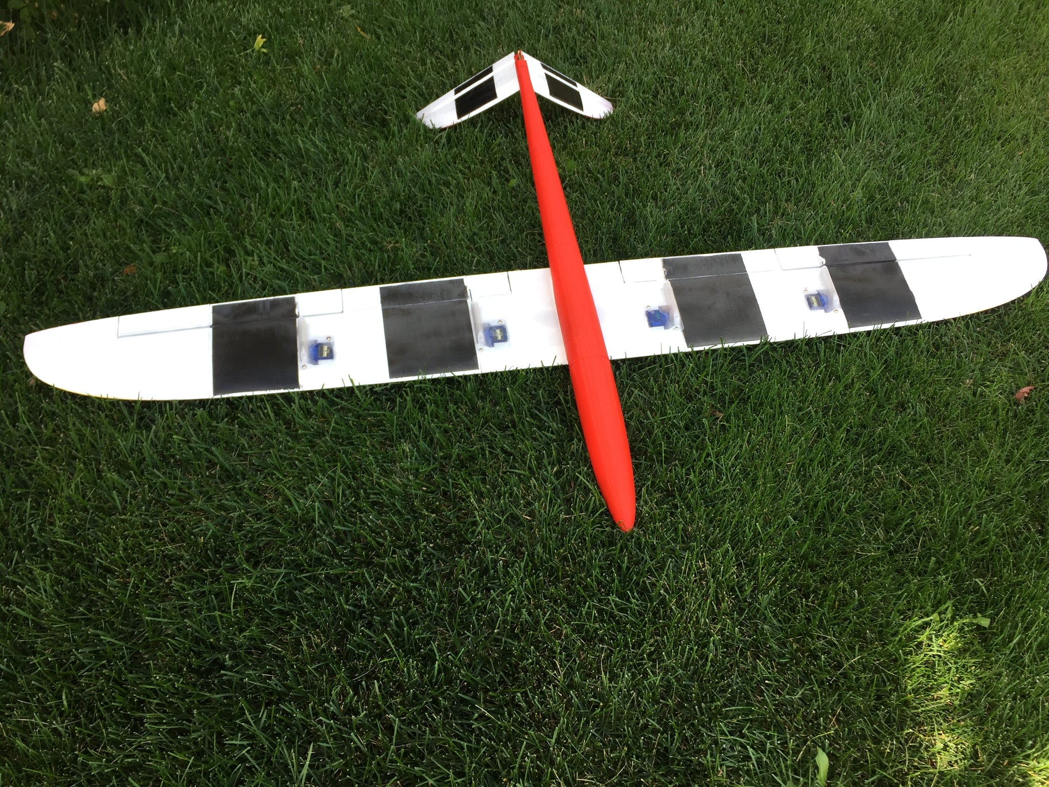Wing 1200mm 4 Servo (Flaps) - MH32 Airfoil – SoarKraft